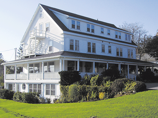 TRAVELIN’ MAINE(RS): Summer living is easy in Tenants Harbor