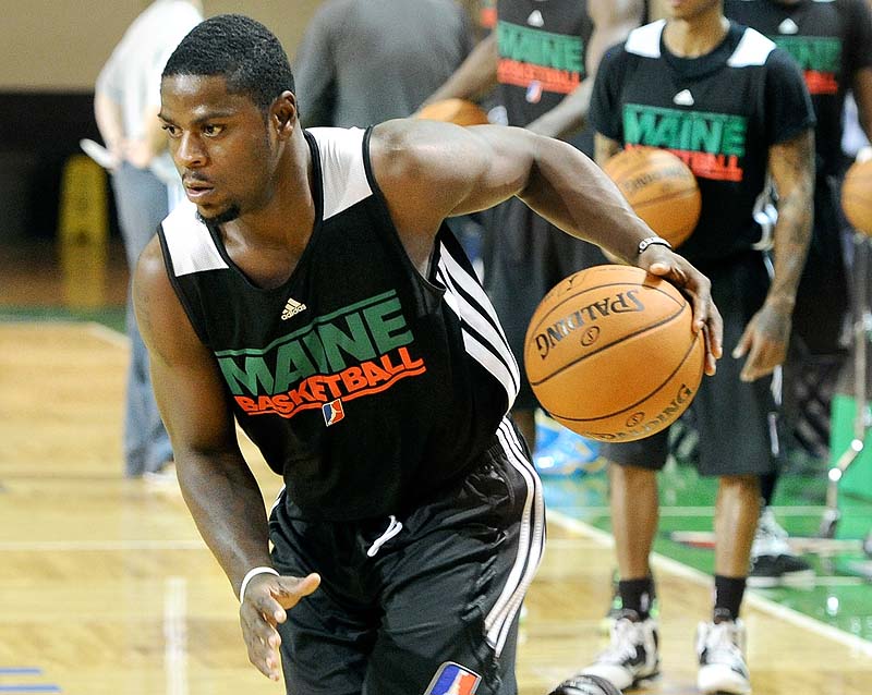 Former UMaine guard sticks with Claws