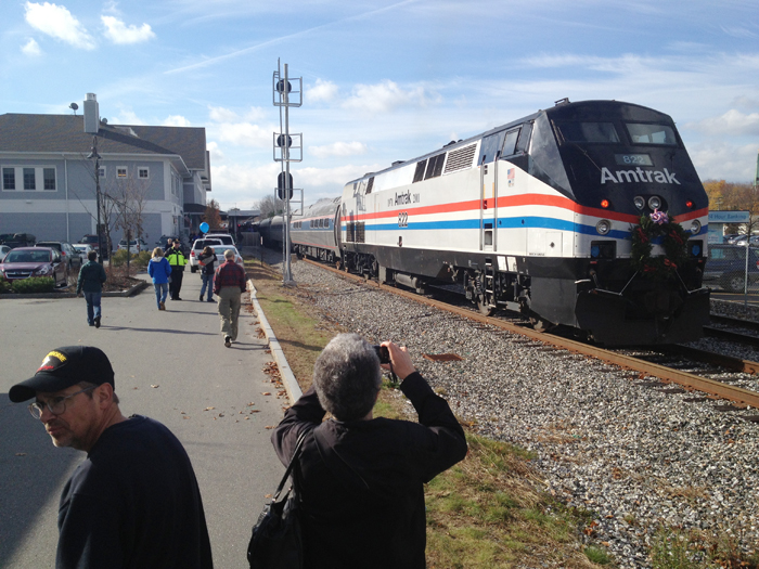 Downeaster arrives in Brunswick