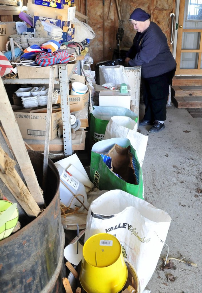 Knox woman uses Unity recycling center to virtually eliminate trash