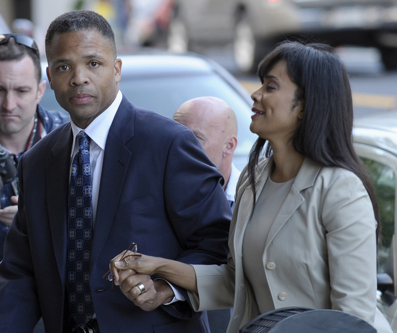 Jesse Jackson Jr., wife, both sentenced to prison