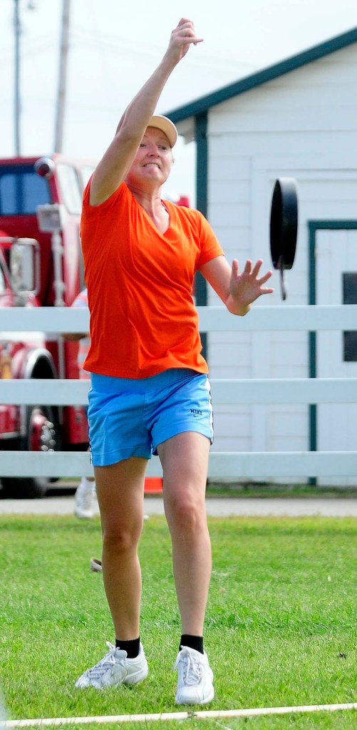 Windsor Fair frying-pan throwing contest takes secret skill