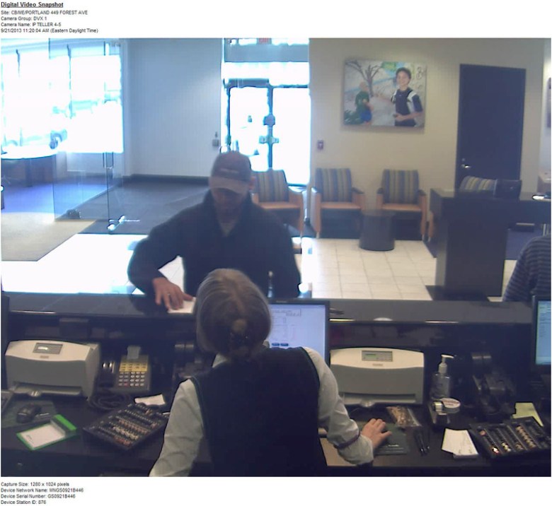 Police seek suspect in Portland bank robbery