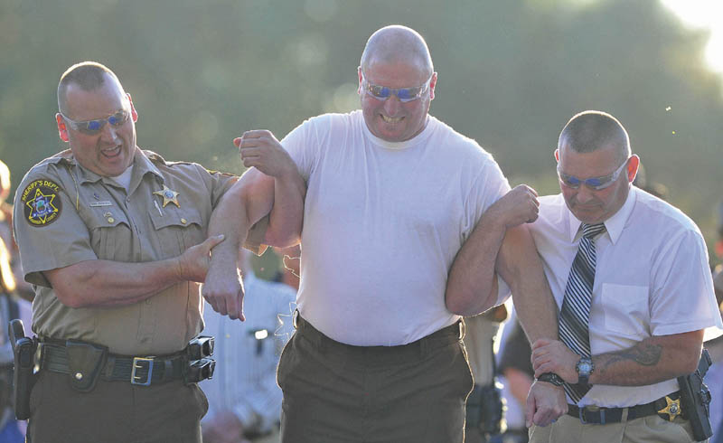 Franklin County Sheriff Scott Nichols stunned in demonstration at open ...