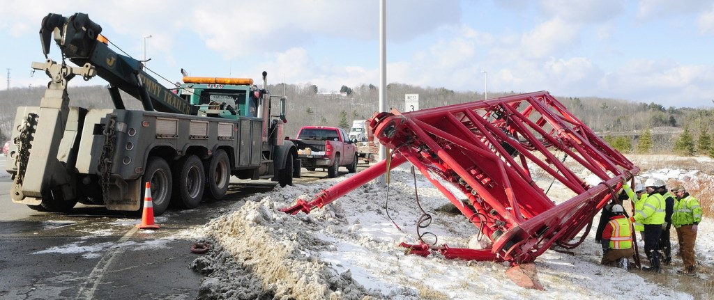 Machinery falls off tractor-trailer on Route 3 in Augusta