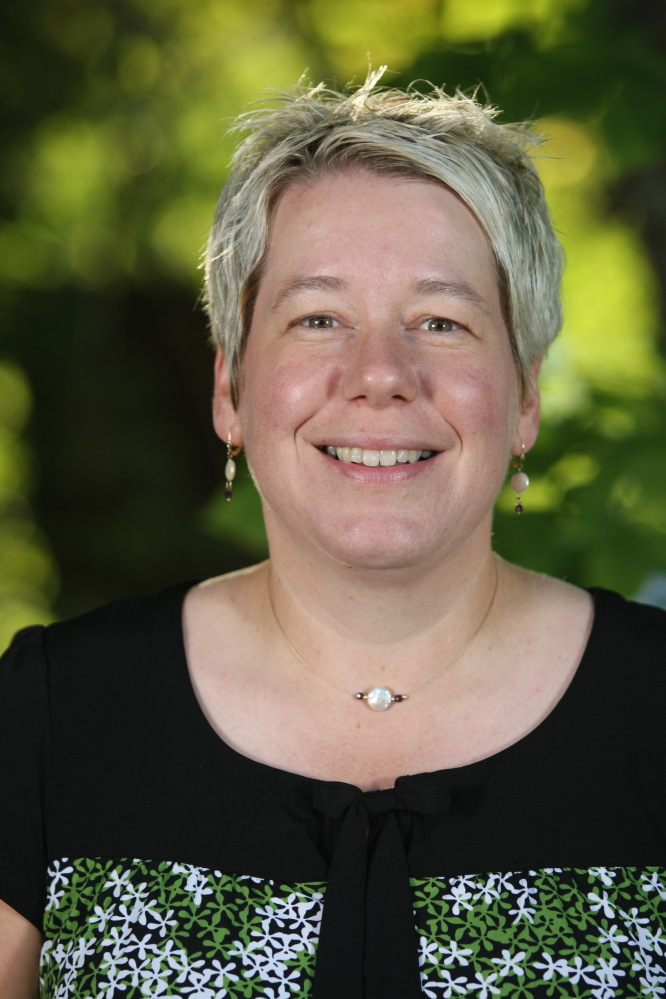 Ex-Hallowell Mayor Charlotte Warren to run for Maine House