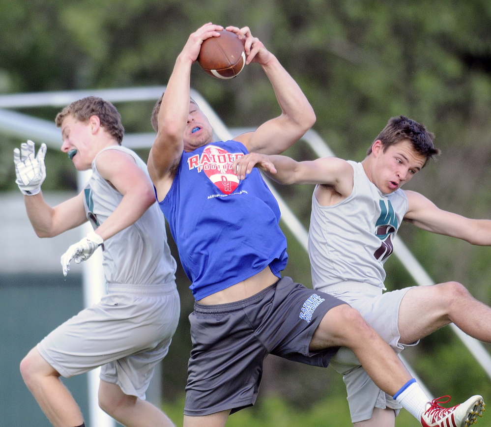 HIGH SCHOOL FOOTBALL: 7 on 7 leagues fun, competitive