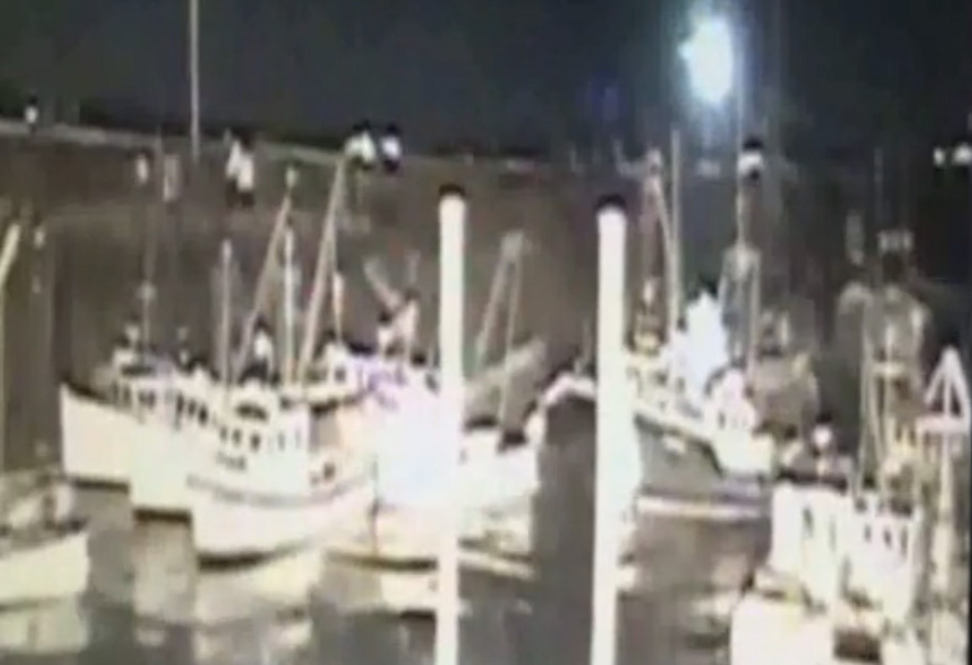 Video captures Eastport pier collapse