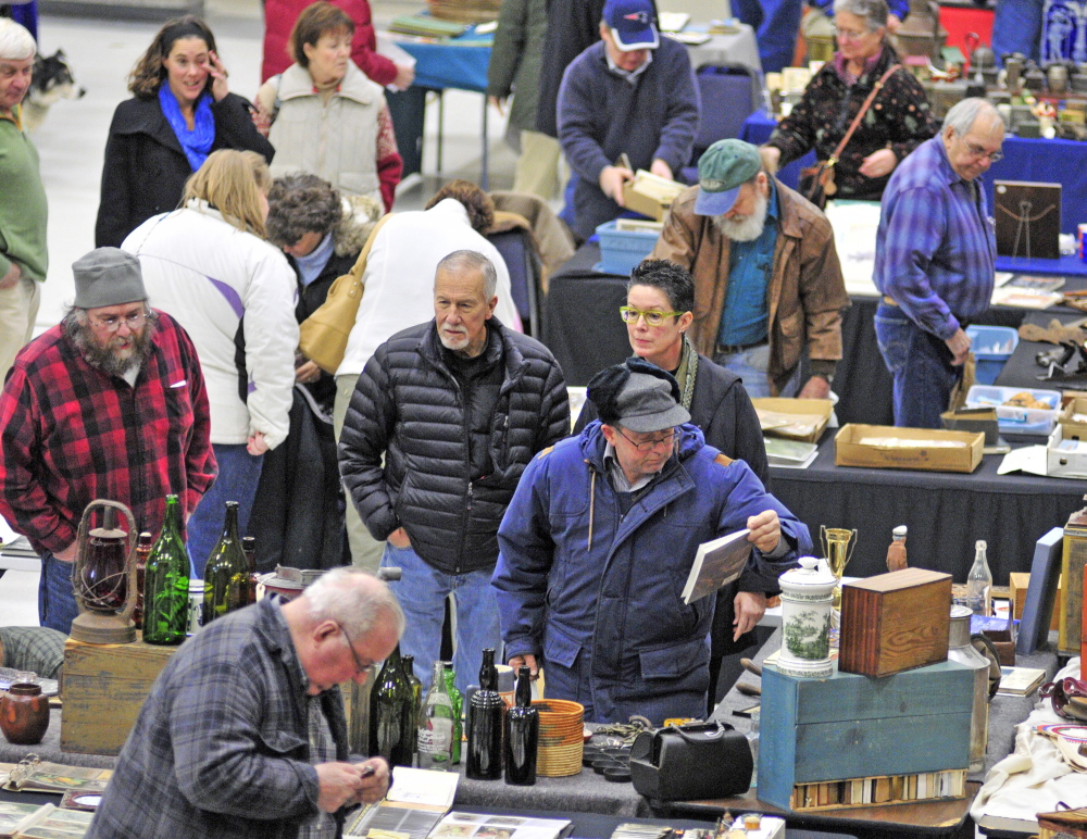 Hundreds turn out for Augusta antique show