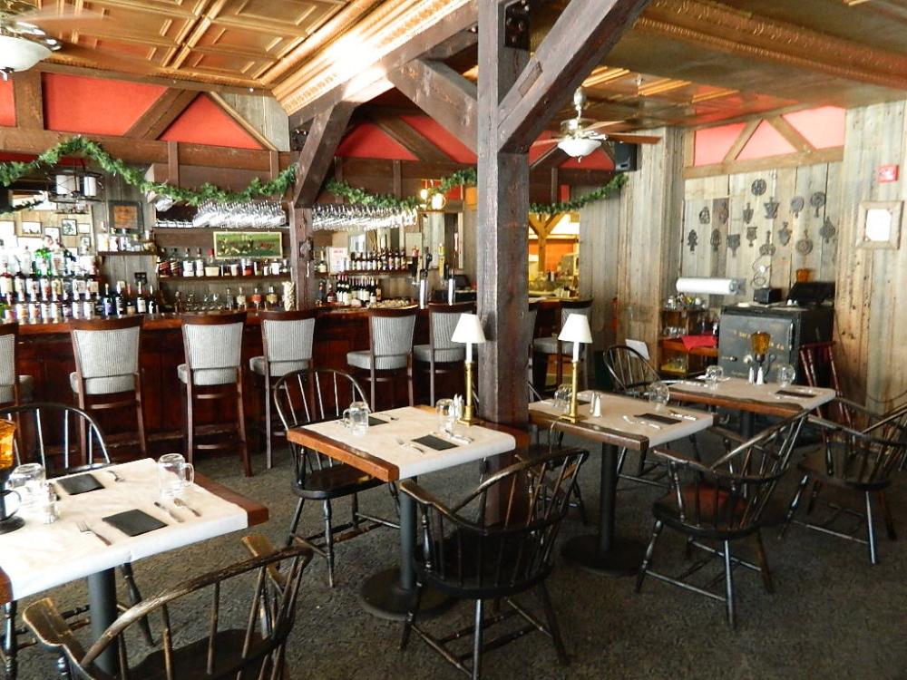 TRAVELIN’ MAINE(RS): Rangeley Inn and Tavern
