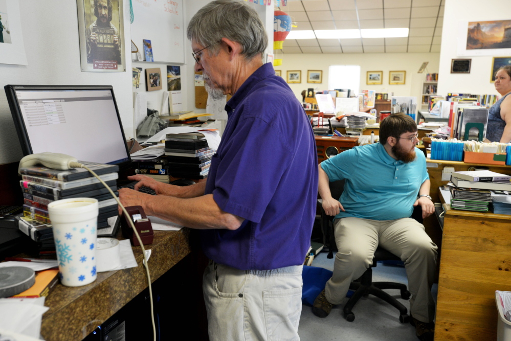Hartland library says goodbye to longtime librarian, hello to new one