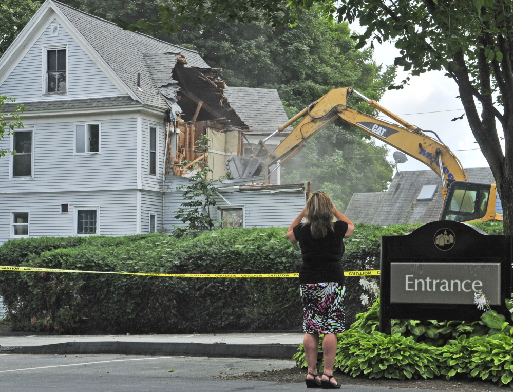 GALLERY: Chapel St. house demolition - Kennebec Journal and Morning ...