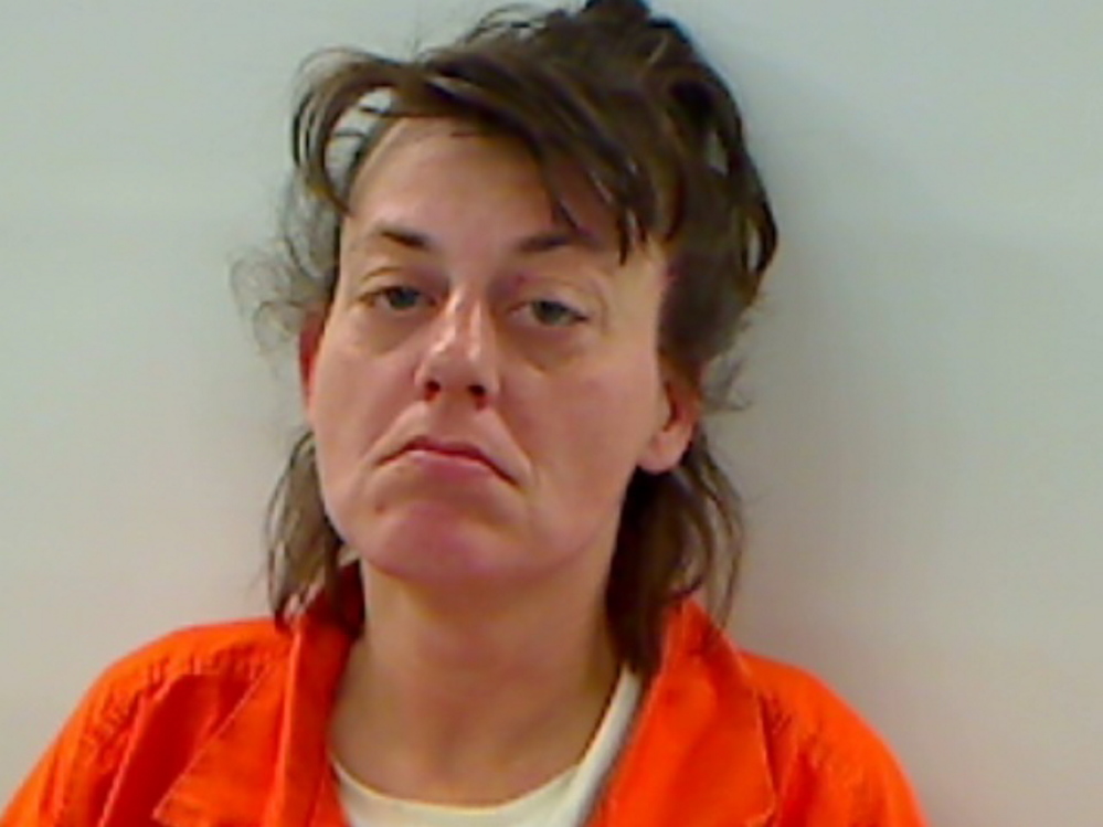 Back-stabber returns to prison for threatening woman with knife