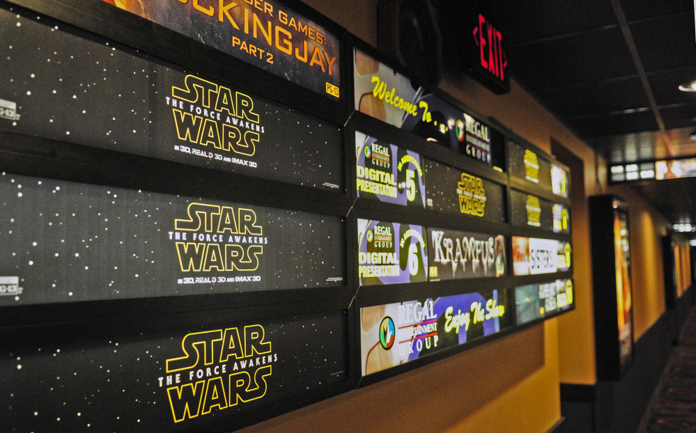 ‘Star Wars: The Force Awakens’ opens to sold-out crowds at Regal ...