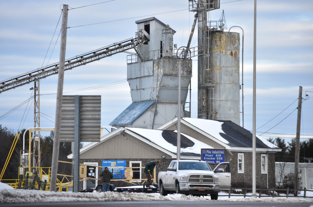 Sidney selectmen won’t pursue regulations on Pike asphalt plant