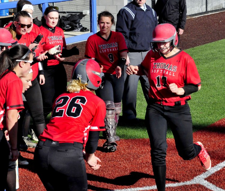 College softball: Thomas holds on to nip Colby