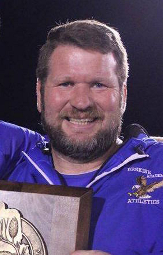 Phil Hubbard leaves Erskine soccer post for Temple