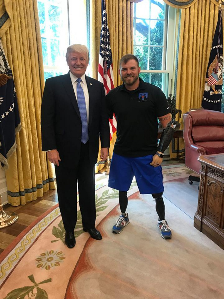 Travis Mills has 'improptu' meeting with President Trump at White House