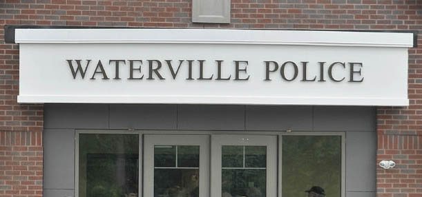 Waterville police de-escalate situation in Walmart parking lot