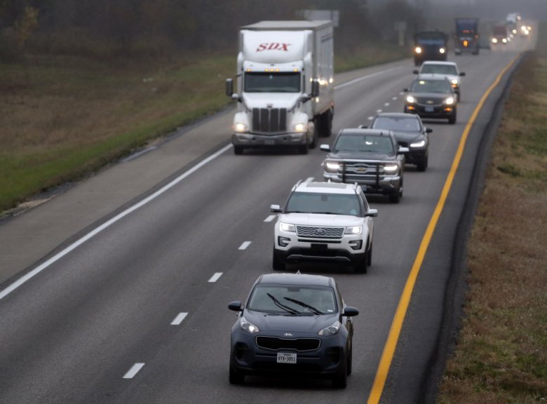 States act to move slowpokes out of left lanes