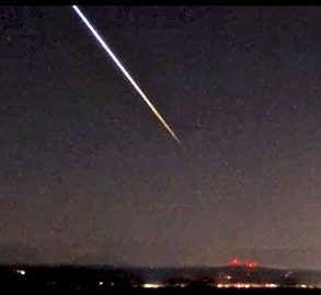 Meteor flashes through Maine sky, lights up social media