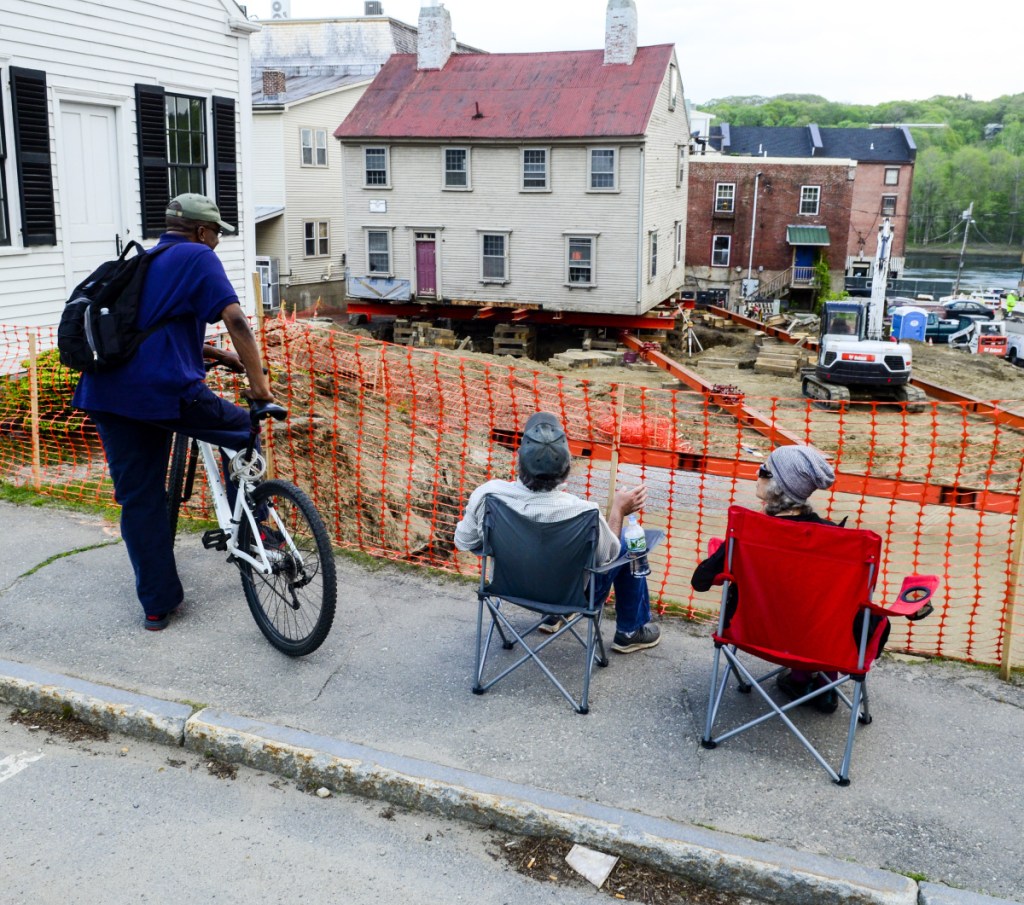 Photos and Video: Dummer House in Hallowell lifted, spun to new home