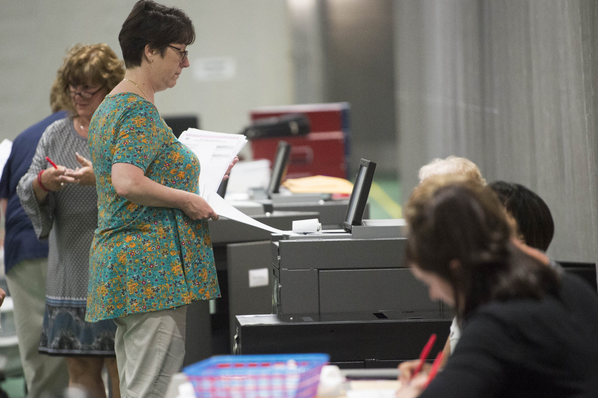 Waterville Mayor Nick Isgro keeps his seat in Tuesday recall election