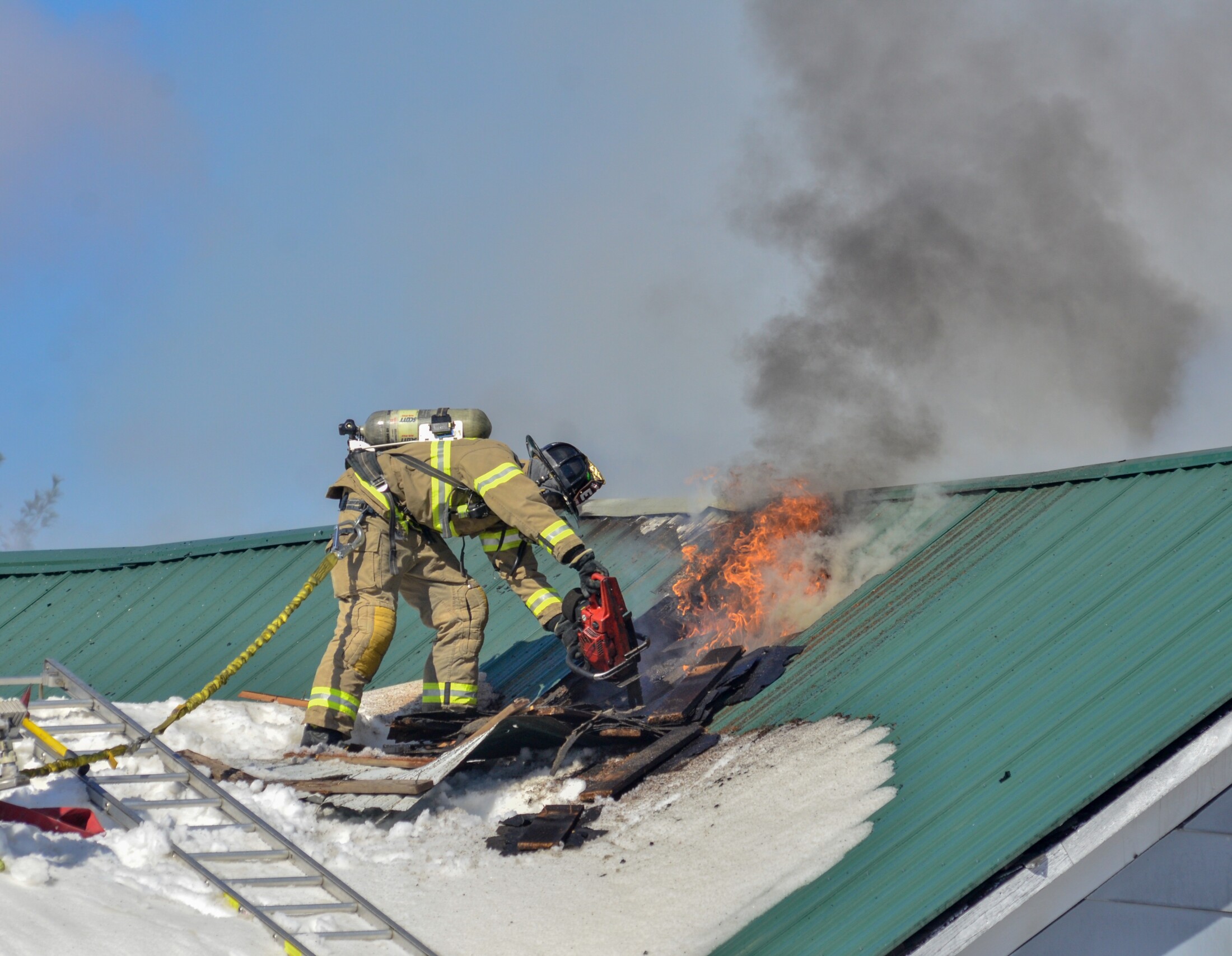 Pallet mill catches fire in Mount Vernon