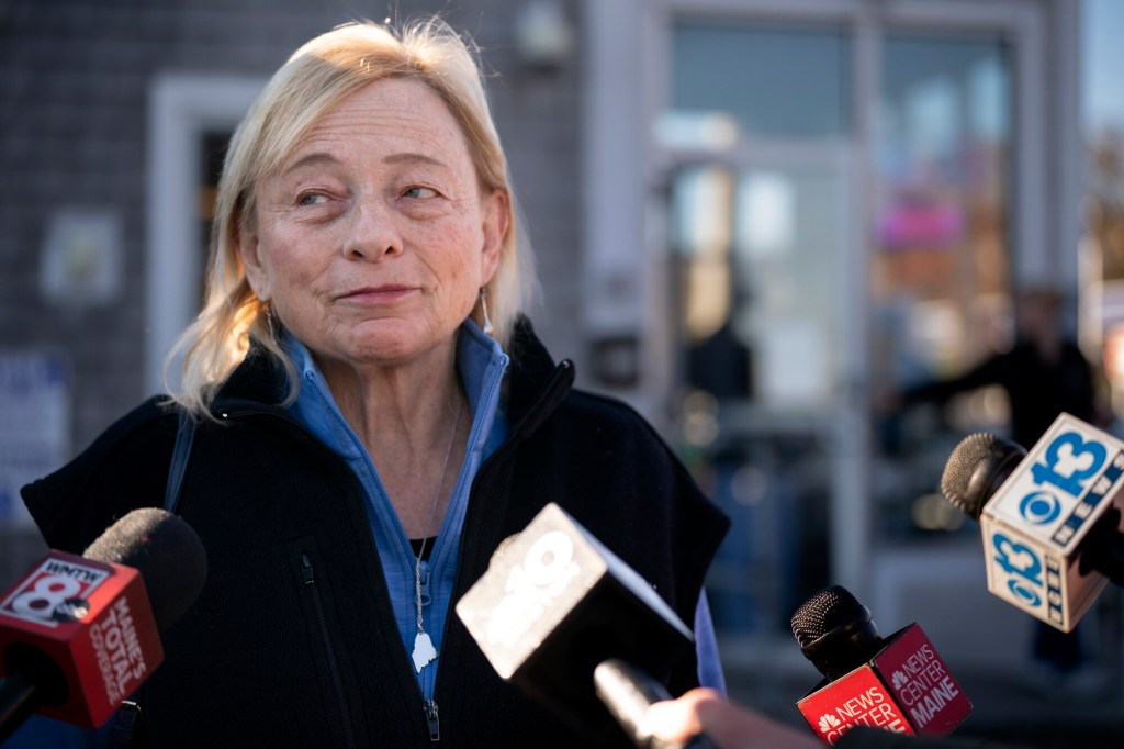 Douglas Rooks: Legislature labors, but Mills controls