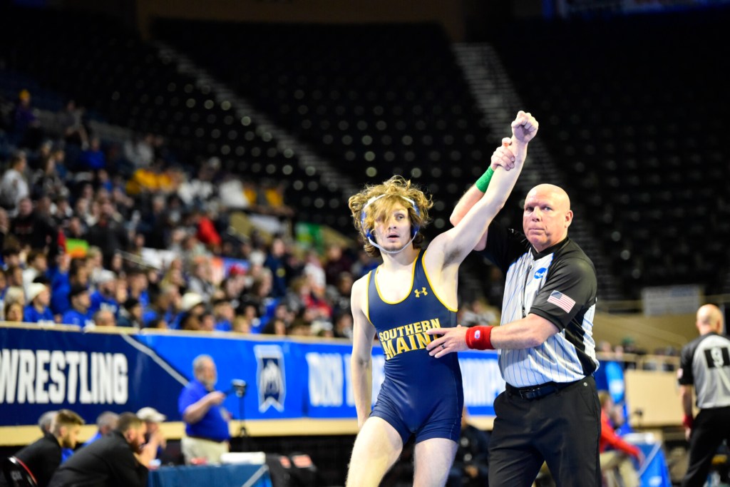 All-Americans Jake Craig, Jake Peavey shine for USM wrestling team