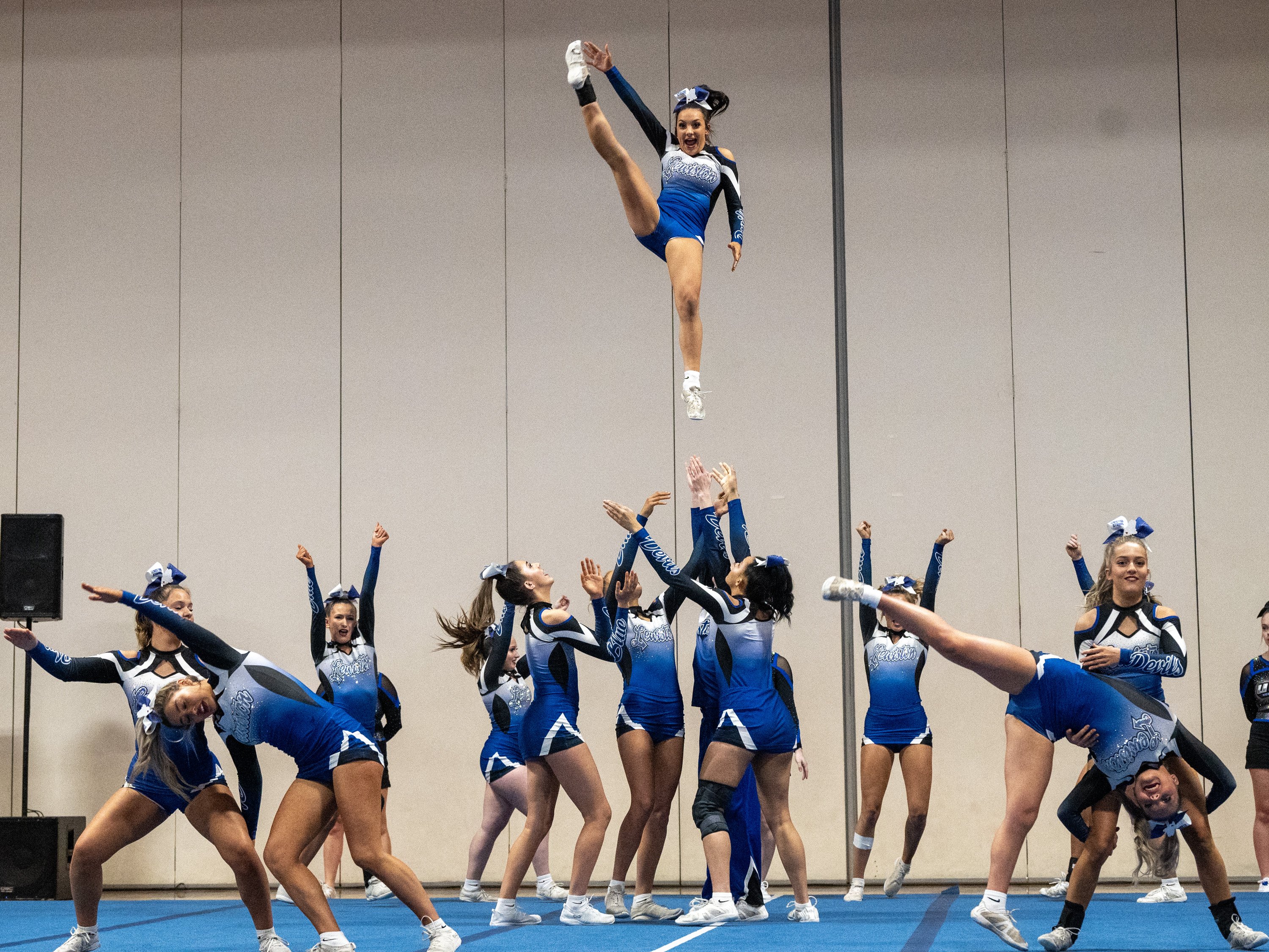 Cheerleading: Lewiston, Lisbon/St. Dom’s, GNG claim regional titles at Cony