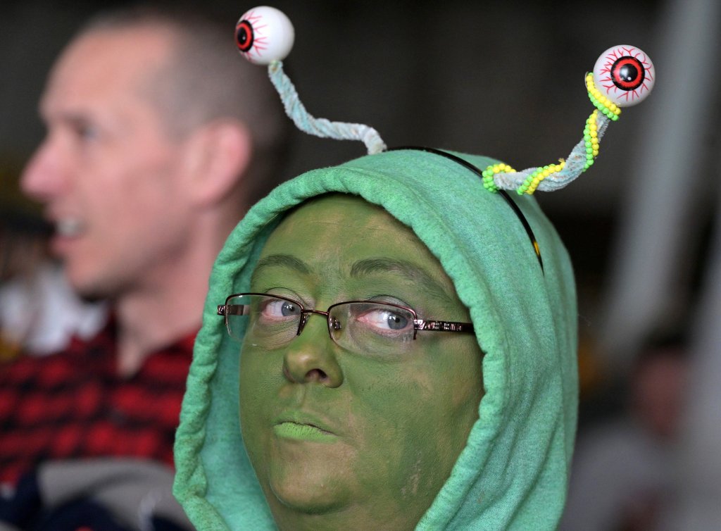 Self-proclaimed nerds, geeks flock to Maine Sci-Fi & Fantasy Nerd Fest ...