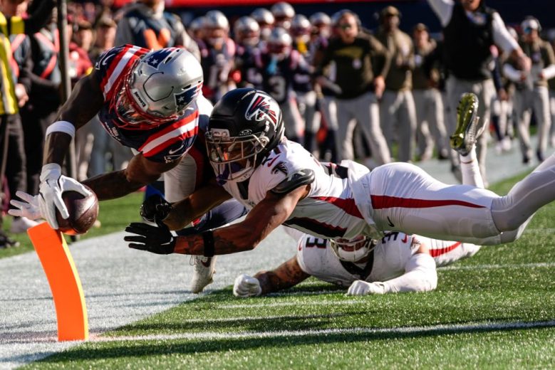 Patriots hang on to beat Falcons after Atlanta’s late XP miss
