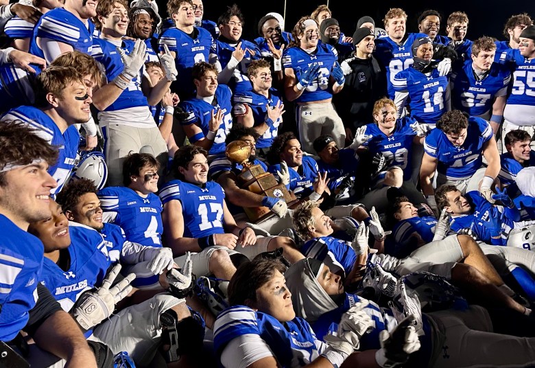 Maine football beats Hampton for sixth straight win