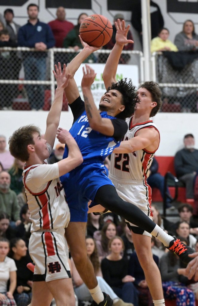 Hall-Dale boys basketball holds off Valley in cross-class showdown